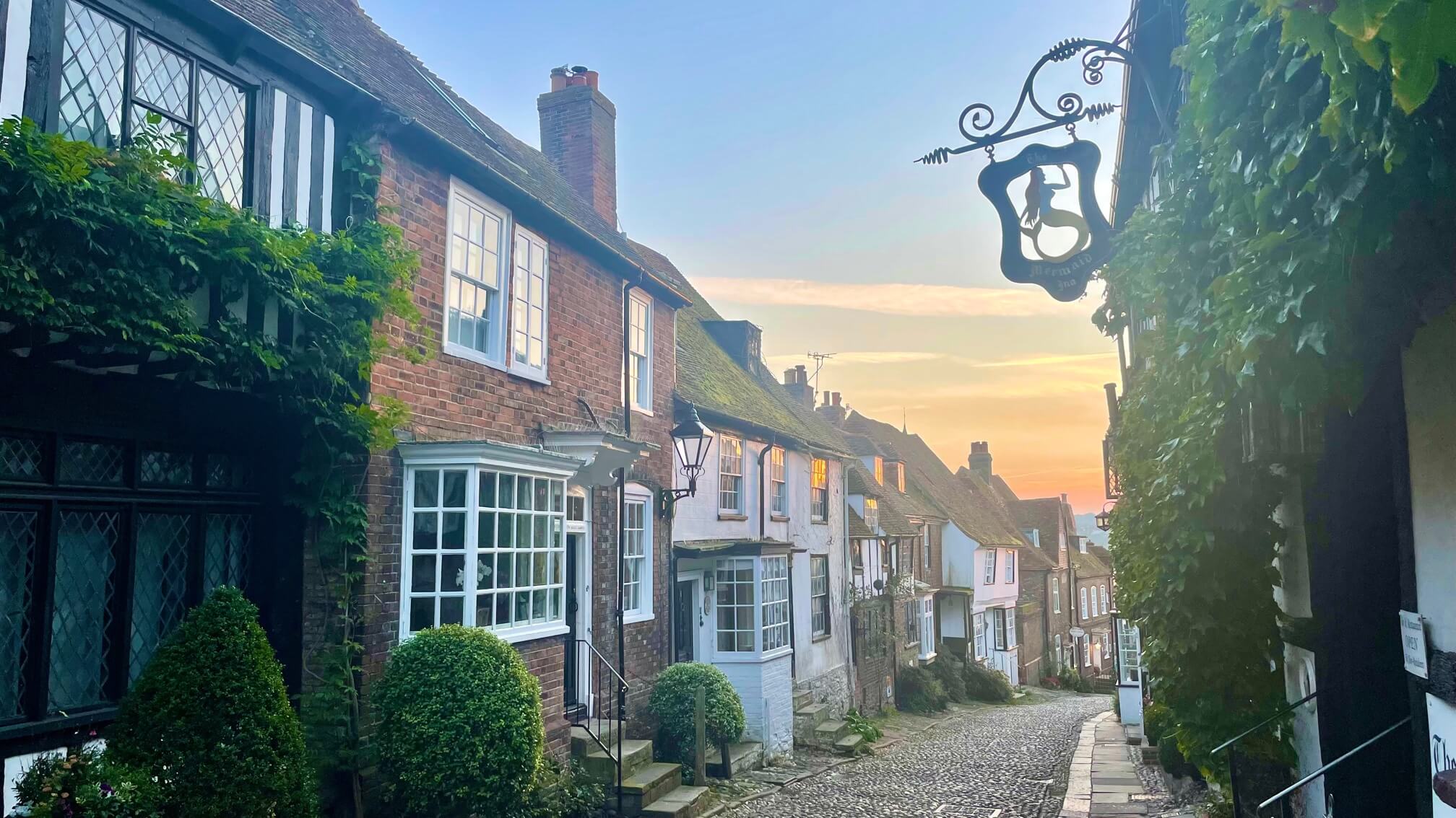 How We Managed To Spend Only 5 Pounds In One ENTIRE Month In England